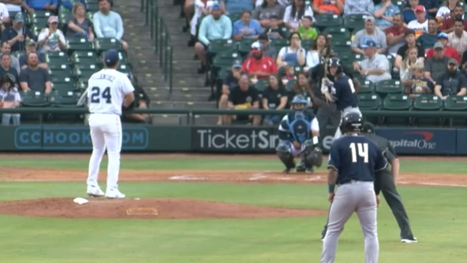 Jaime Melendez strands the bases loaded with a strike | 04/22/2023 ...
