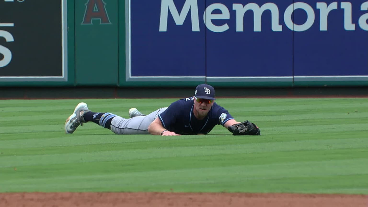 Luke Raley makes a nice diving catch in the 1st | 08/19/2023 | Tampa ...