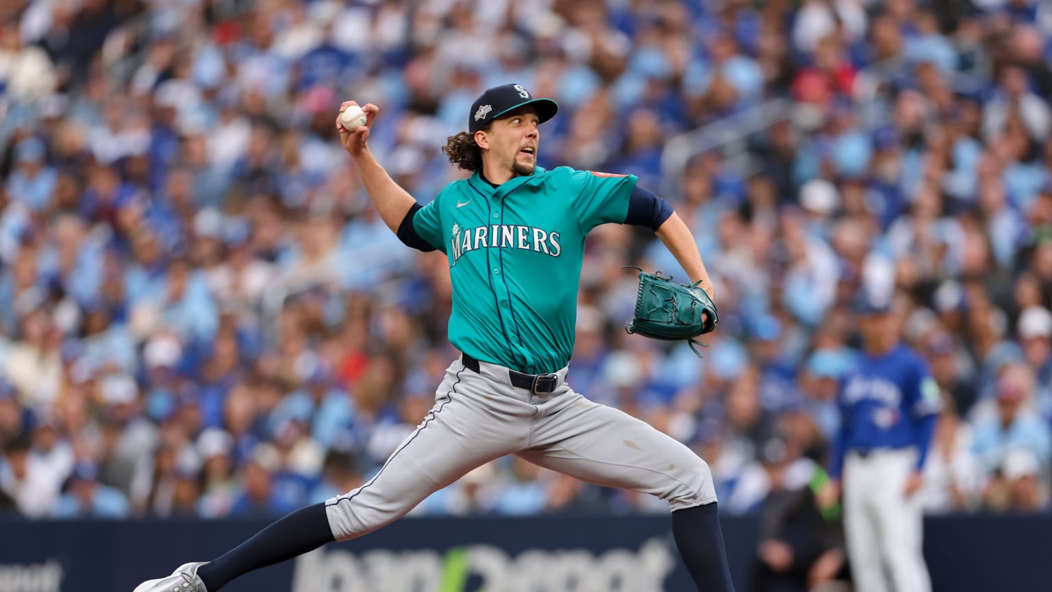 Logan Gilbert strikes out Addison Barger | 10/13/2025 | MLB.com