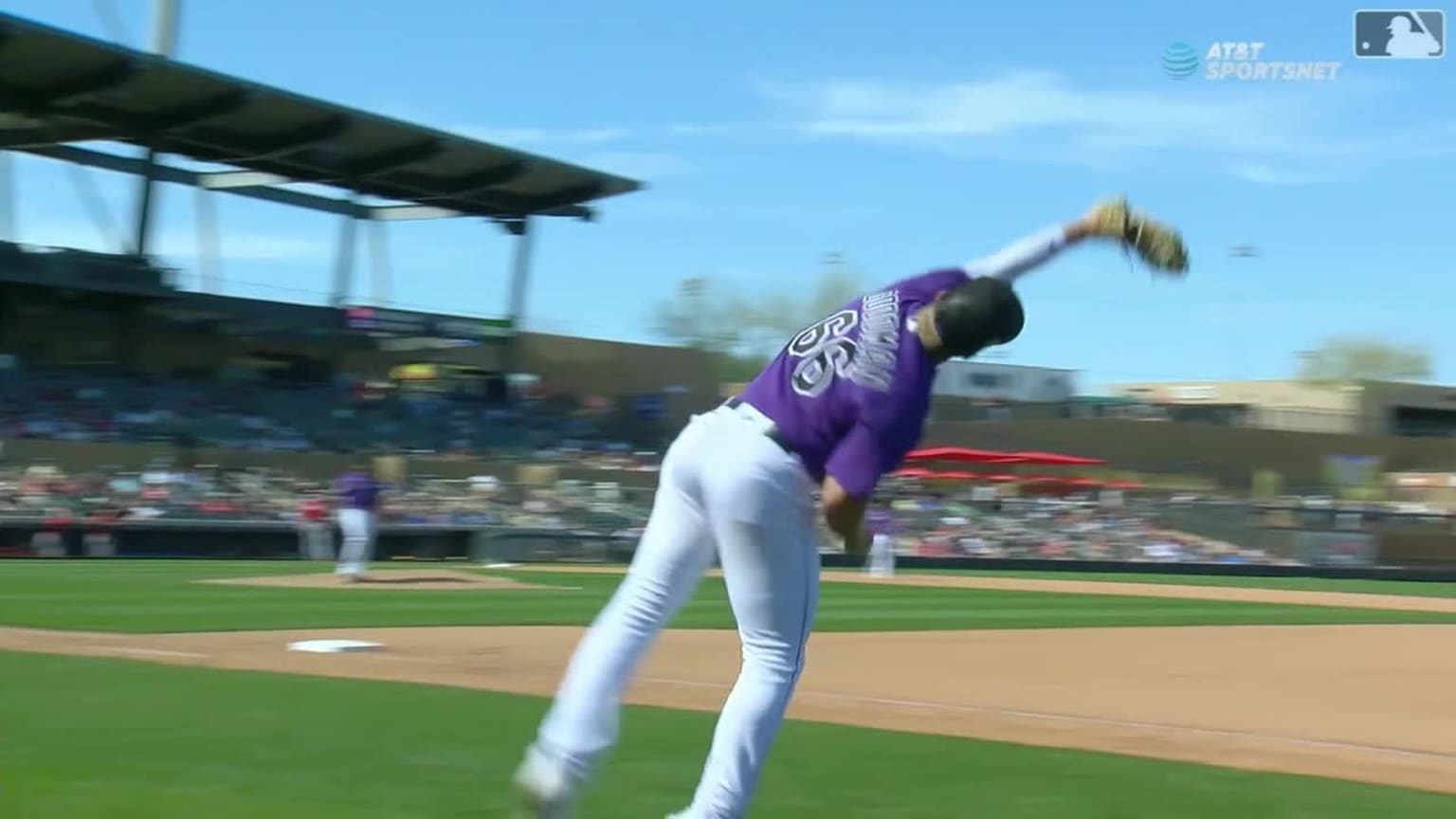 Hunter Goodman makes a nice grab in foul territory | 03/26/2023 ...