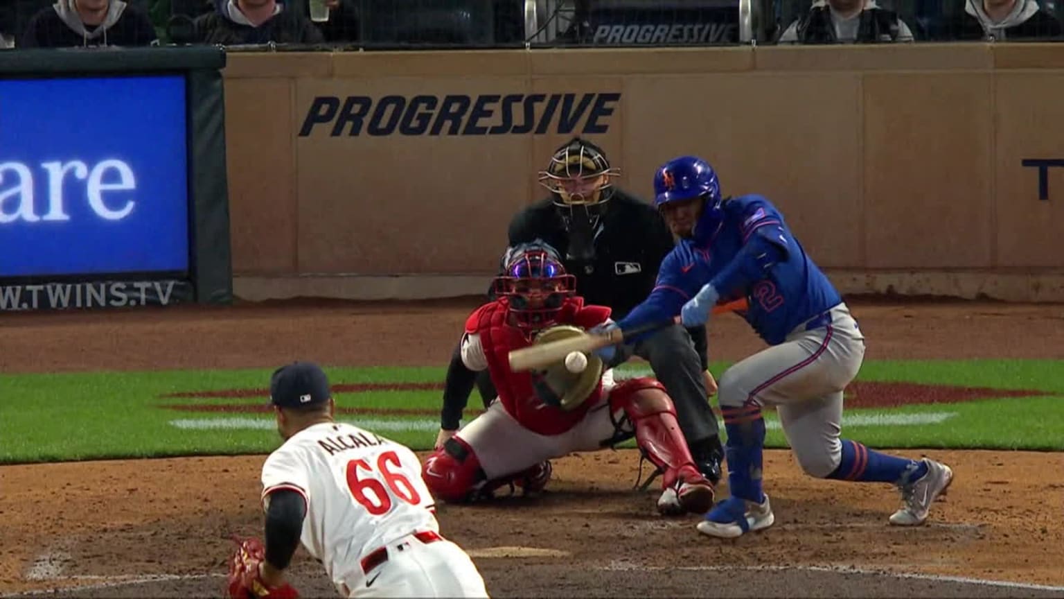 Luisangel Acuña's bunt single | 04/14/2025 | New York Mets