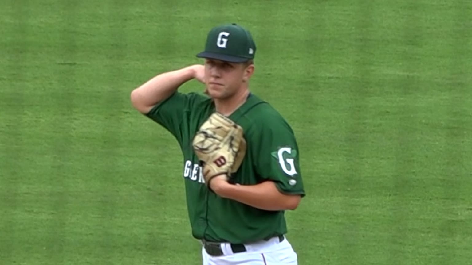 Isaac Stebens strikes out all six batters he faces | 07/22/2024 | MLB.com