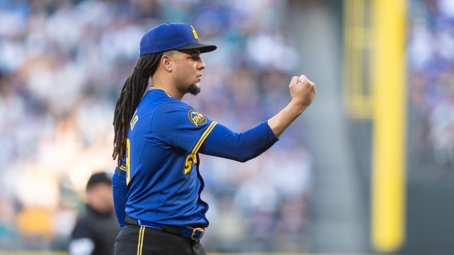 Luis Castillo K's eight, carries no-no to 6th | 07/05/2024 | Seattle ...