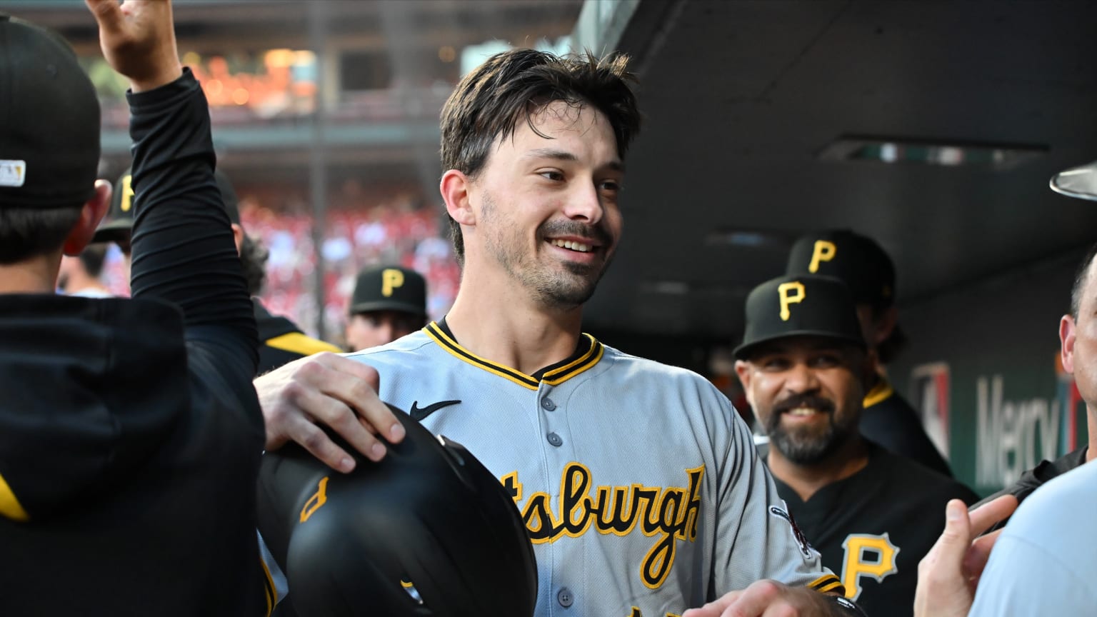 Pirates plate five runs in the 1st | 08/26/2025 | MLB.com