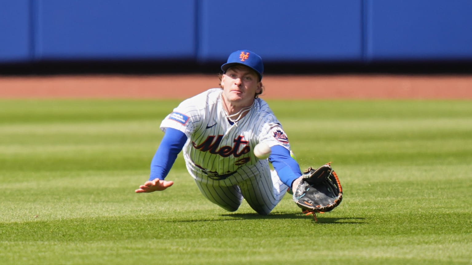 Carson Benge's AMAZING diving catch | 04/12/2026 | MLB.com