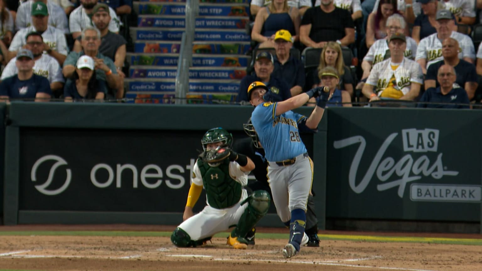 Andrew Vaughn's solo homer (2) | 06/08/2026 | Milwaukee Brewers