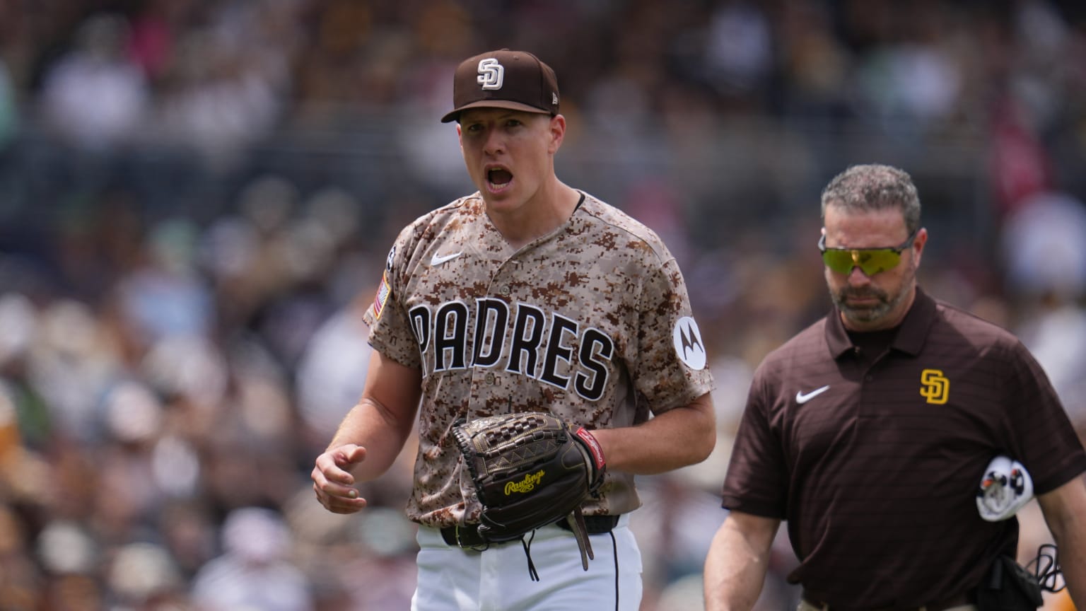 Nick Pivetta leaves the game with an injury | 04/12/2026 | MLB.com
