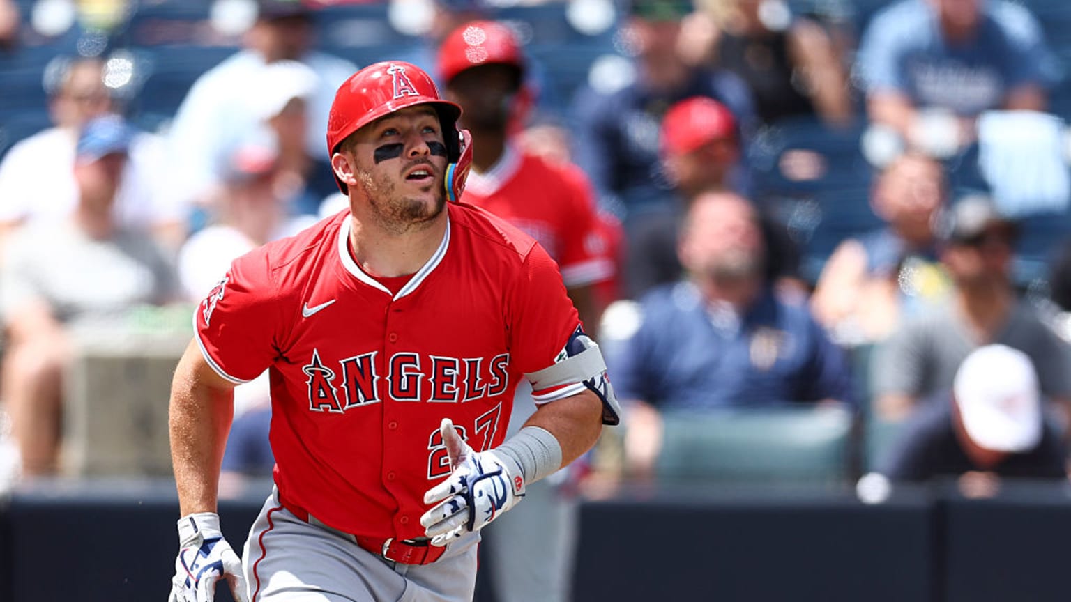 Mike Trout's second home run (5) | 04/10/2025 | MLB.com