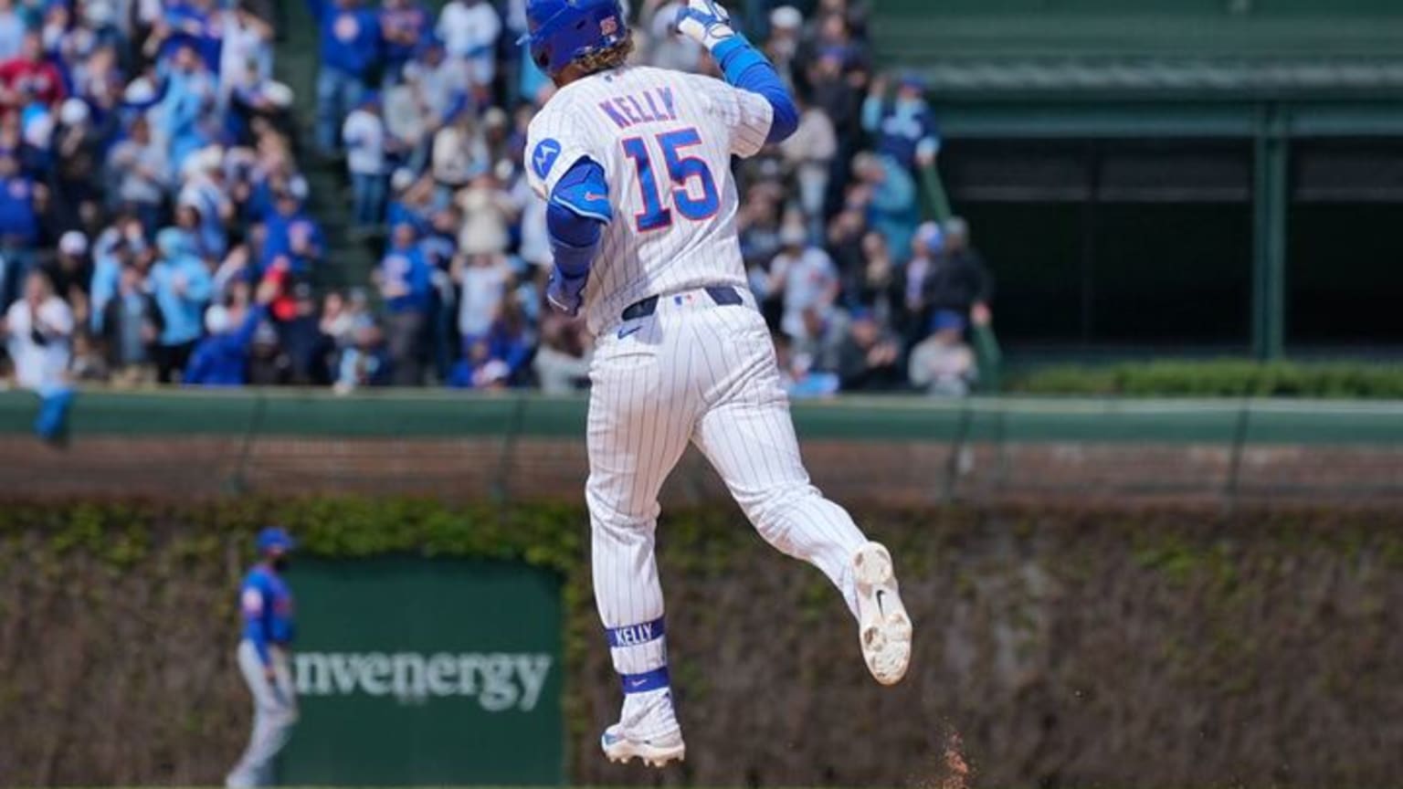 Carson Kelly's go-ahead pinch-hit homer (2) | 04/18/2026 | Chicago Cubs