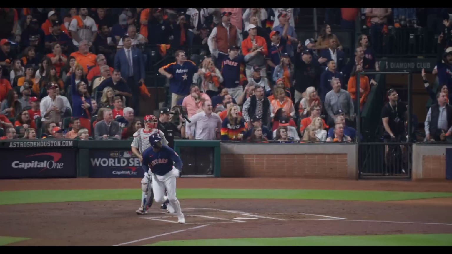 Yordan Alvarez laces an RBI double | Creator Cuts | 10/29/2022 ...