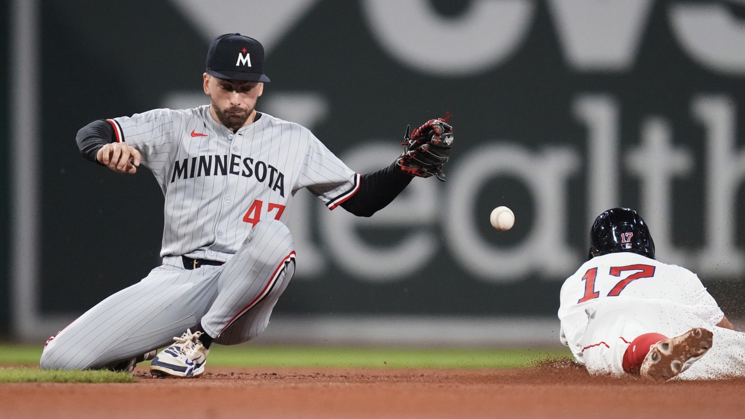David Hamilton bunts, steals two bases | 05/02/2025 | Boston Red Sox