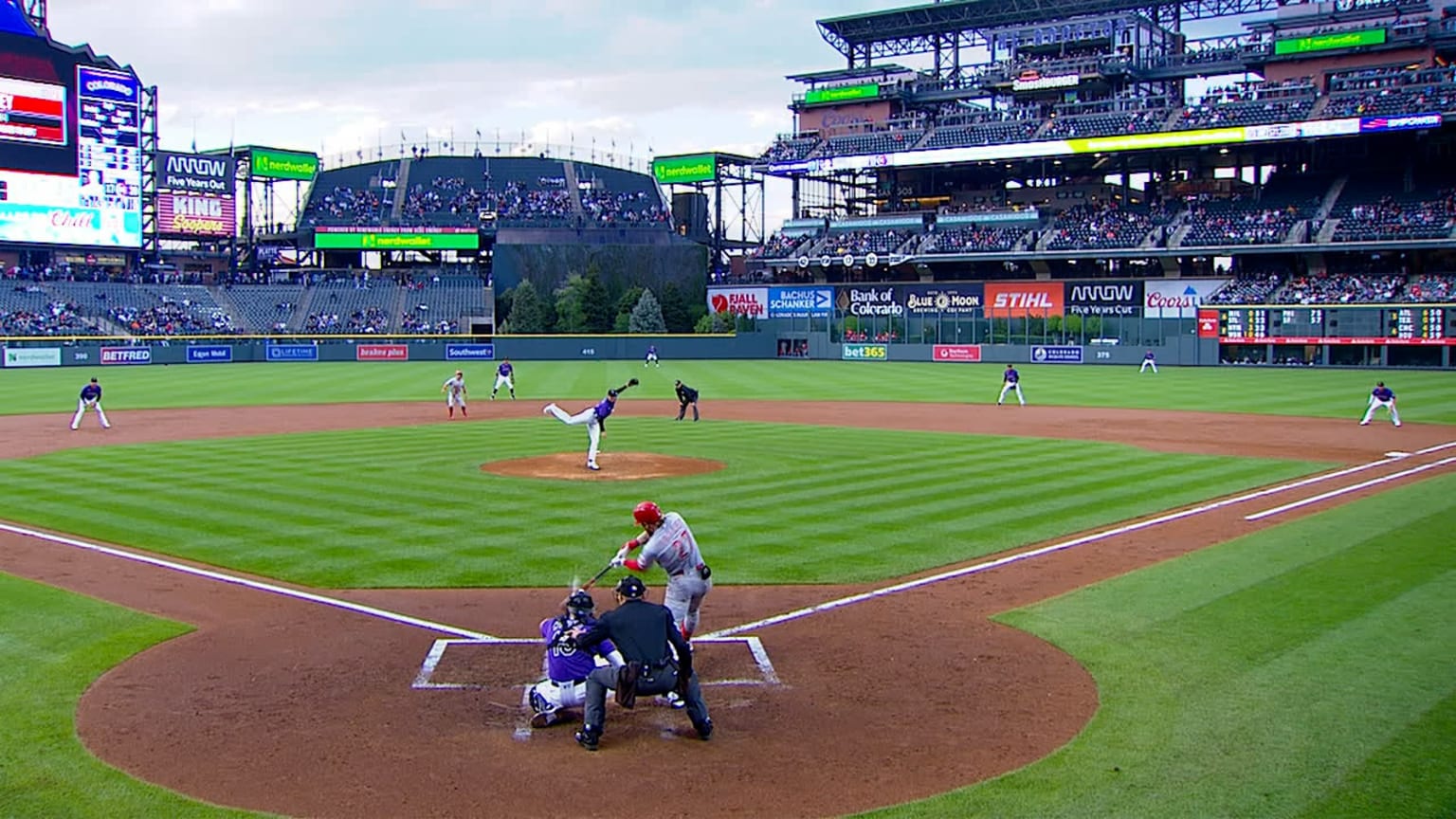 Jake Fraley's RBI base hit up the middle | 05/15/2023 | Cincinnati Reds