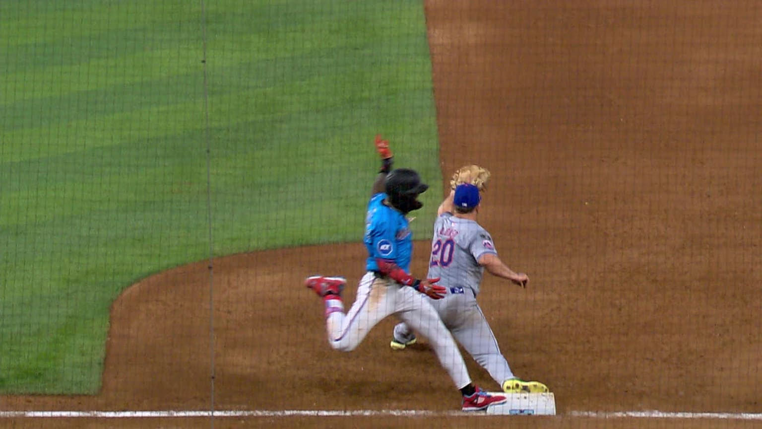 Mets turn double play after a review | 07/21/2024 | New York Mets