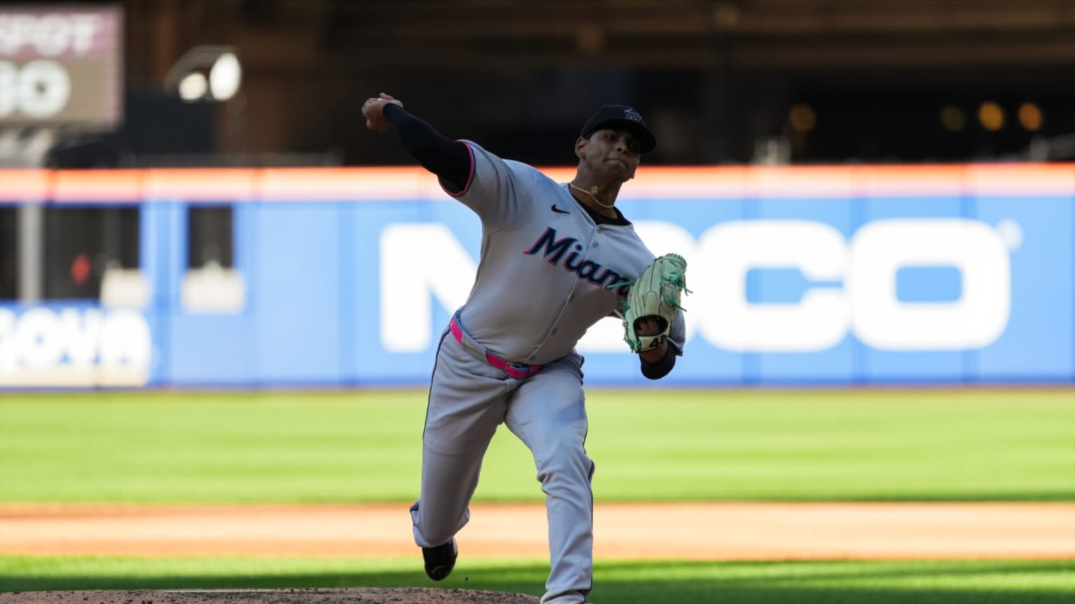 Edward Cabrera fans Francisco Lindor | 08/30/2025 | Miami Marlins