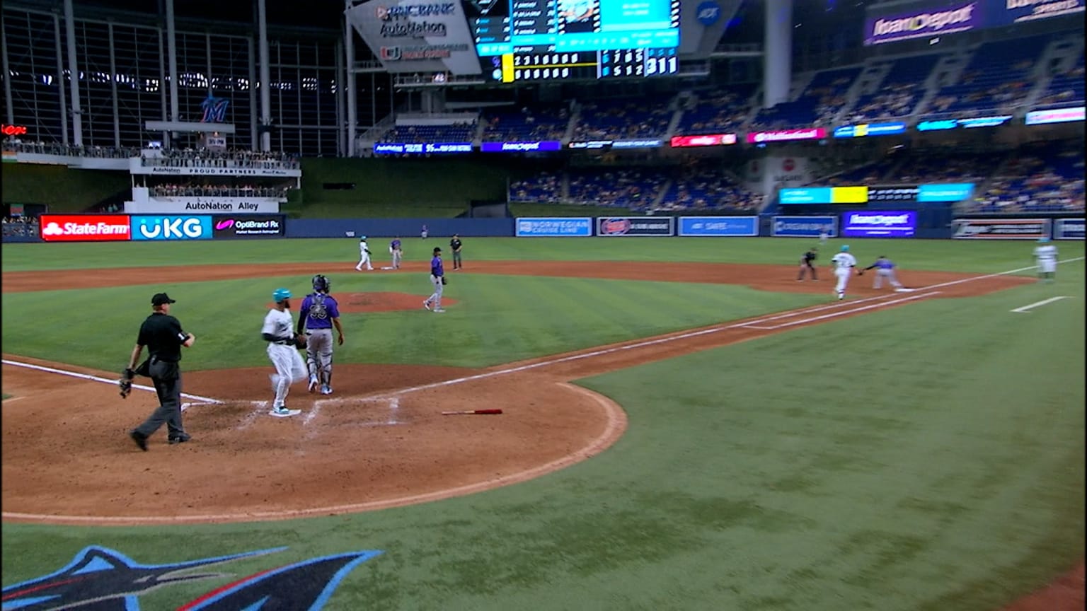 Nick Fortes drives in the Marlins' first run in 7th | 07/21/2023 ...