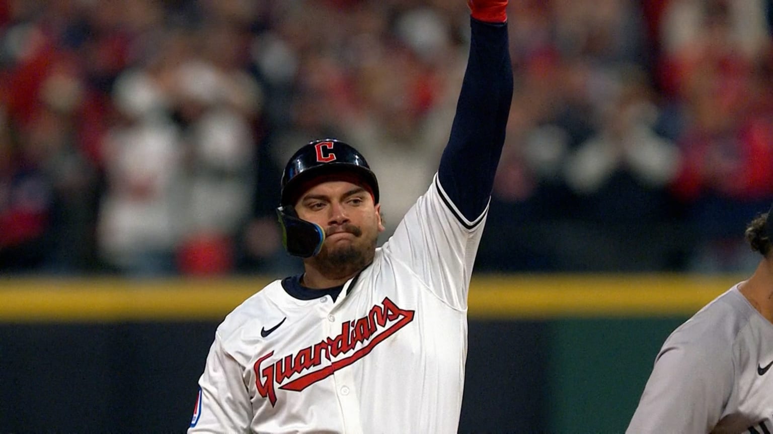 Josh Naylor pega doble de dos carreras | 18/10/2024 | Los Guardians de ...