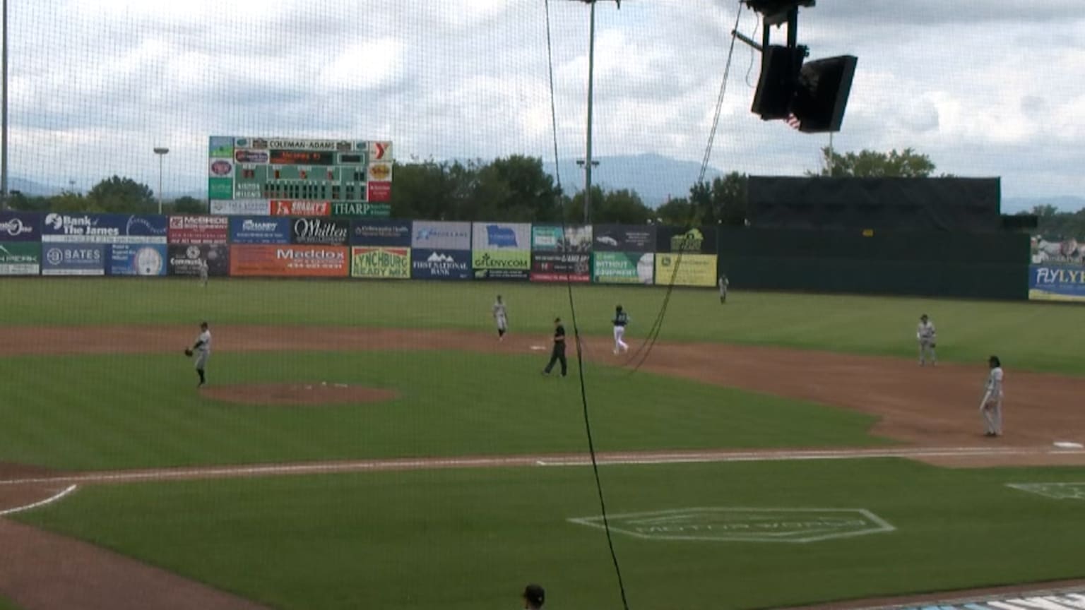 Jaison Chourio steals second base in the 4th inning | 08/27/2023 | MLB.com