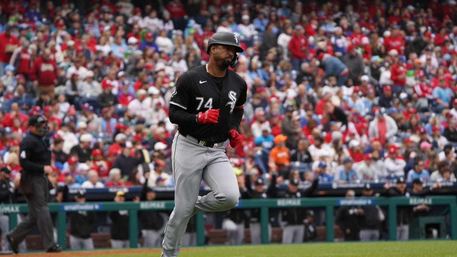 Eloy Jiménez's first home run of the season | 04/21/2024 | Chicago ...
