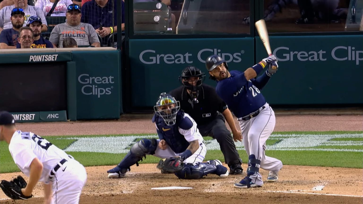 Mariners score six runs in the top of the 3rd inning | 08/30/2022 ...