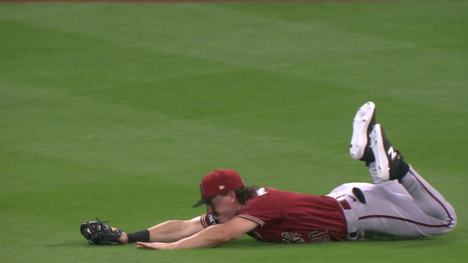 Jake McCarthy luce su defensa en la 1ra entrada | 09/13/2023 | Arizona ...