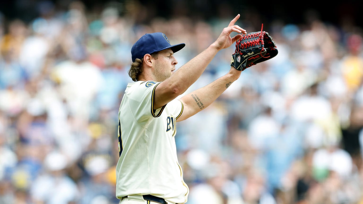 Trevor Megill gets the save | 06/25/2025 | Milwaukee Brewers