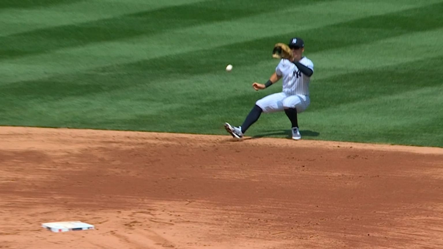 Anthony Volpe makes the play after falling | 06/28/2025 | New York Yankees