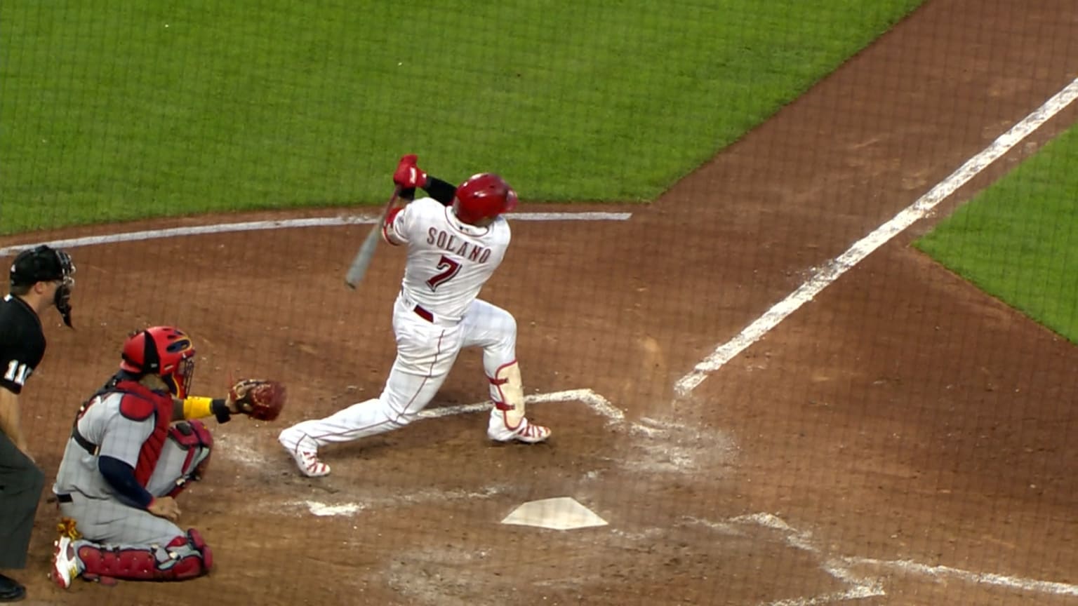 Donovan Solano hits an RBI groundout in the 5th | 08/30/2022 ...