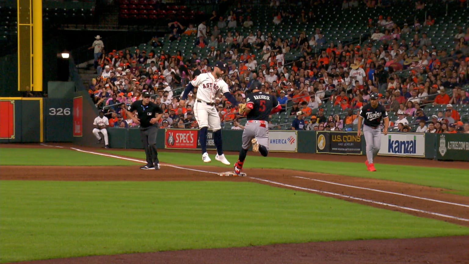 Ryan Kreidler ruled out after replay review | 07/01/2026 | Houston Astros