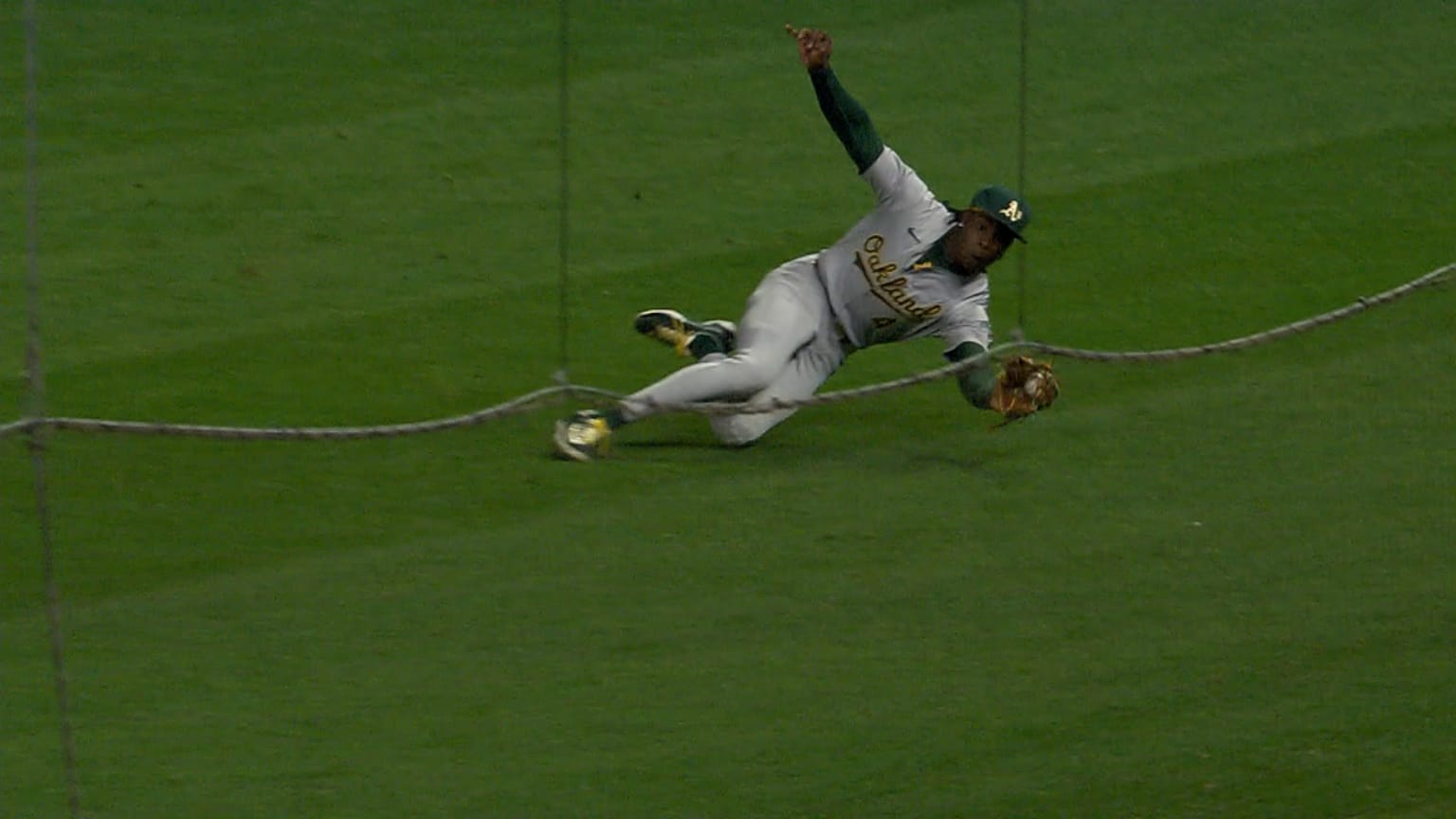 Lawrence Butler's slick sliding grab | 09/28/2024 | Athletics