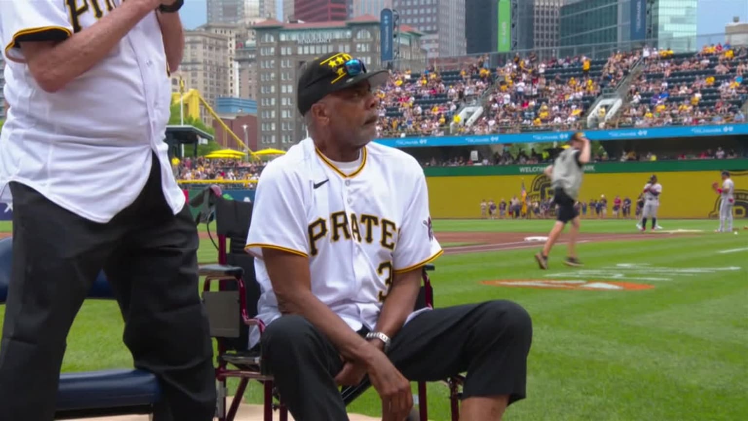 Dave Parker honored by the Pirates | 05/25/2024 | MLB.com