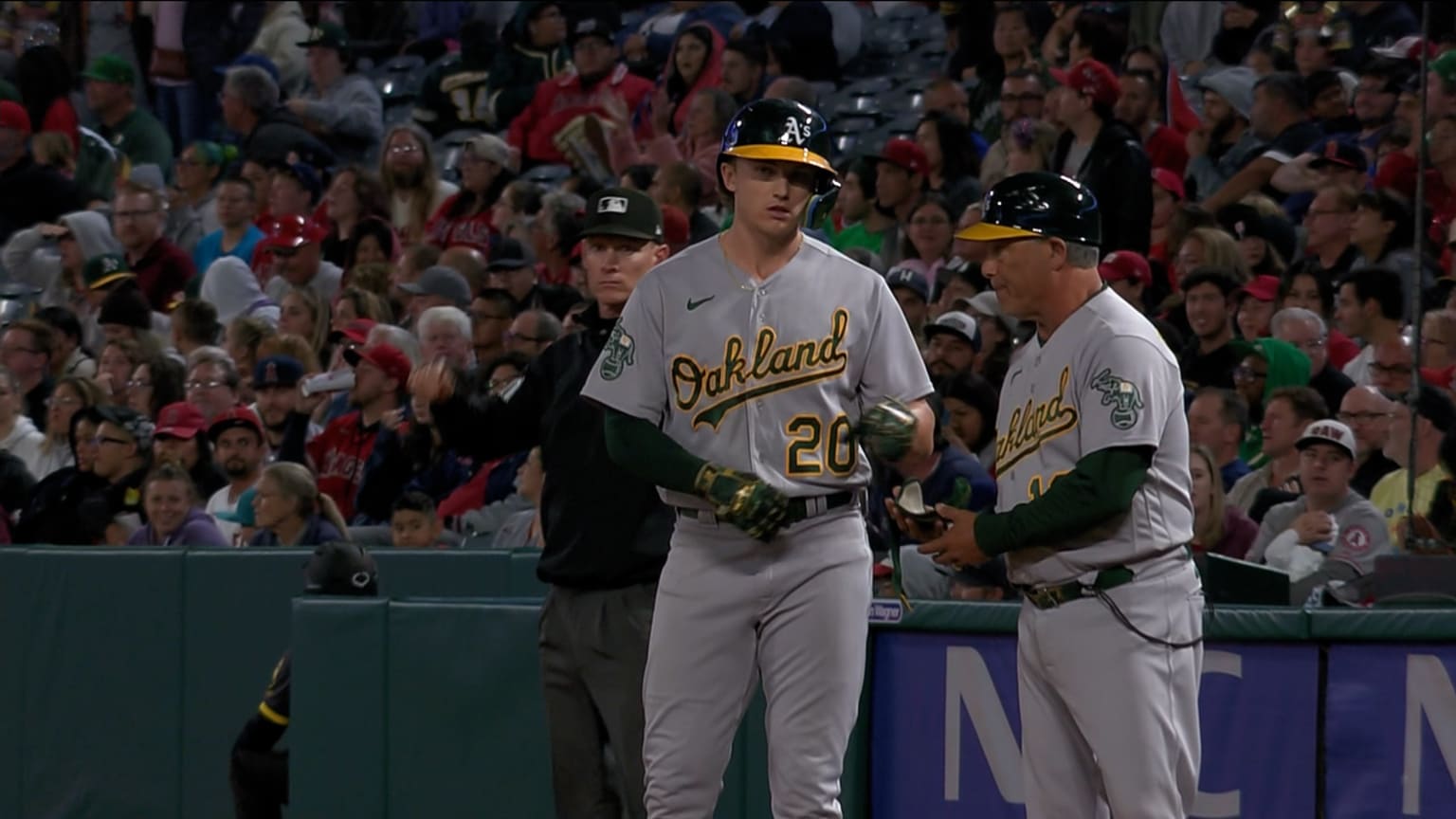Zack Gelof rips an RBI single to right field | 09/30/2023 | Athletics