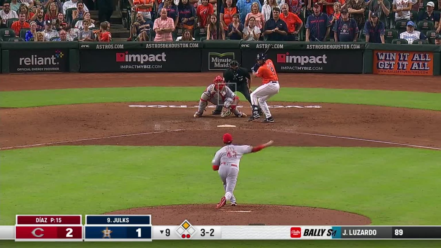 Corey Julks lines out to center fielder TJ Friedl. | 06/16/2023 ...