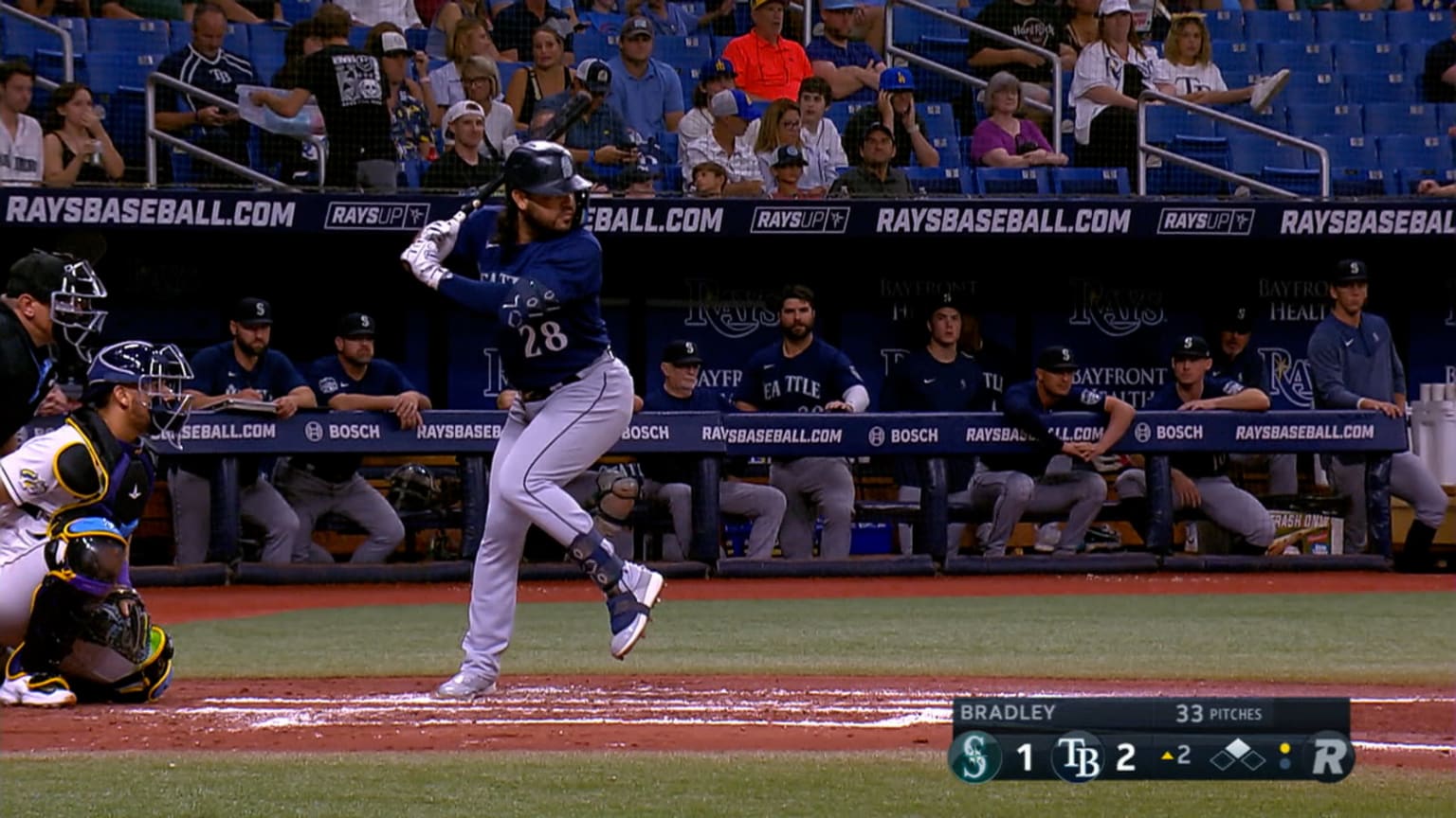 Eugenio Suárez hits a solo home run to center field | 09/08/2023 ...