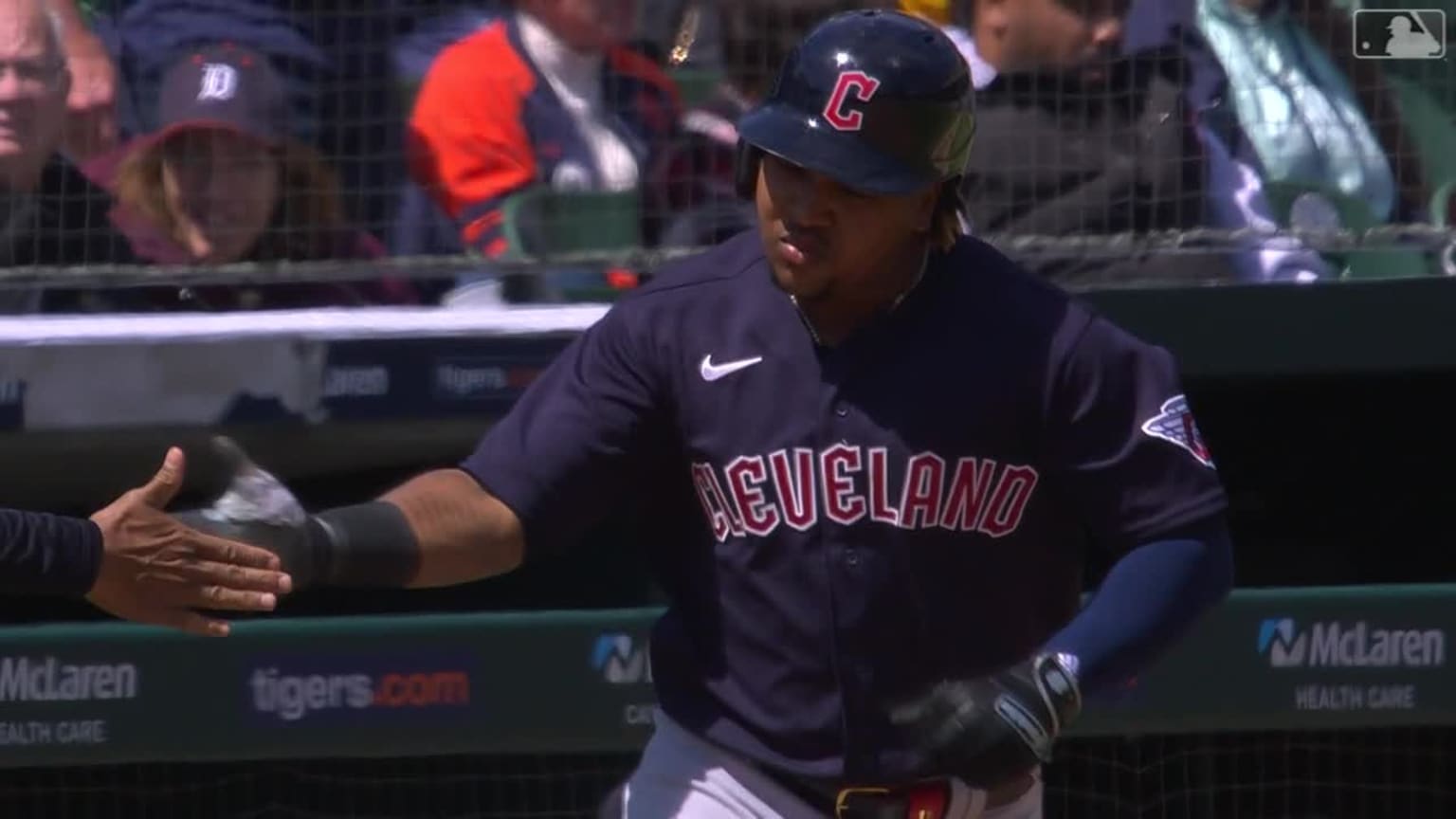 José Ramírez belts a no-doubt homer to right field | 04/19/2023 | Cleveland Guardians