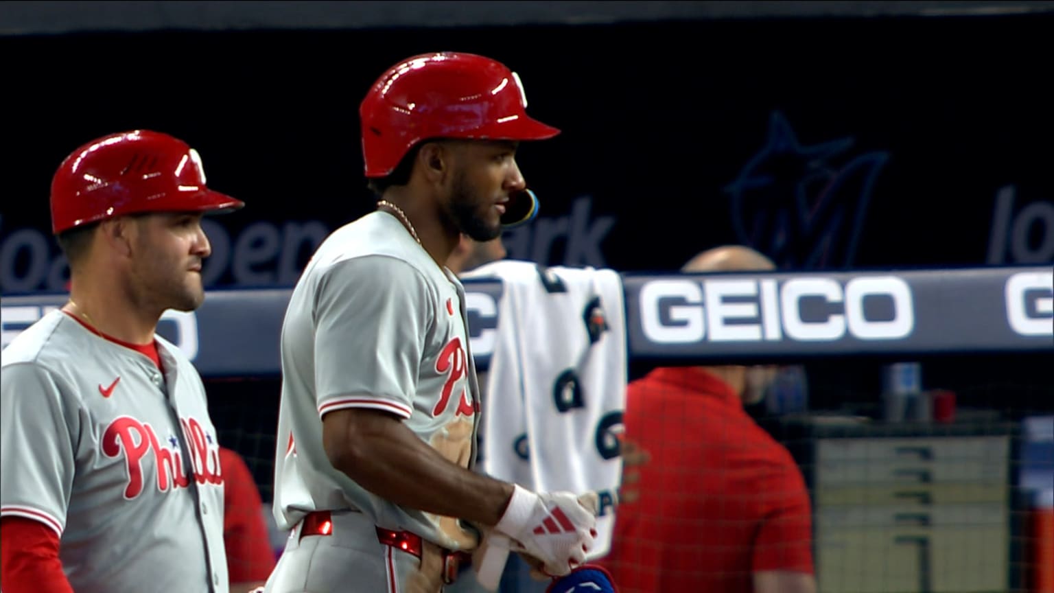 Johan Rojas' two-run single | 05/11/2024 | Philadelphia Phillies