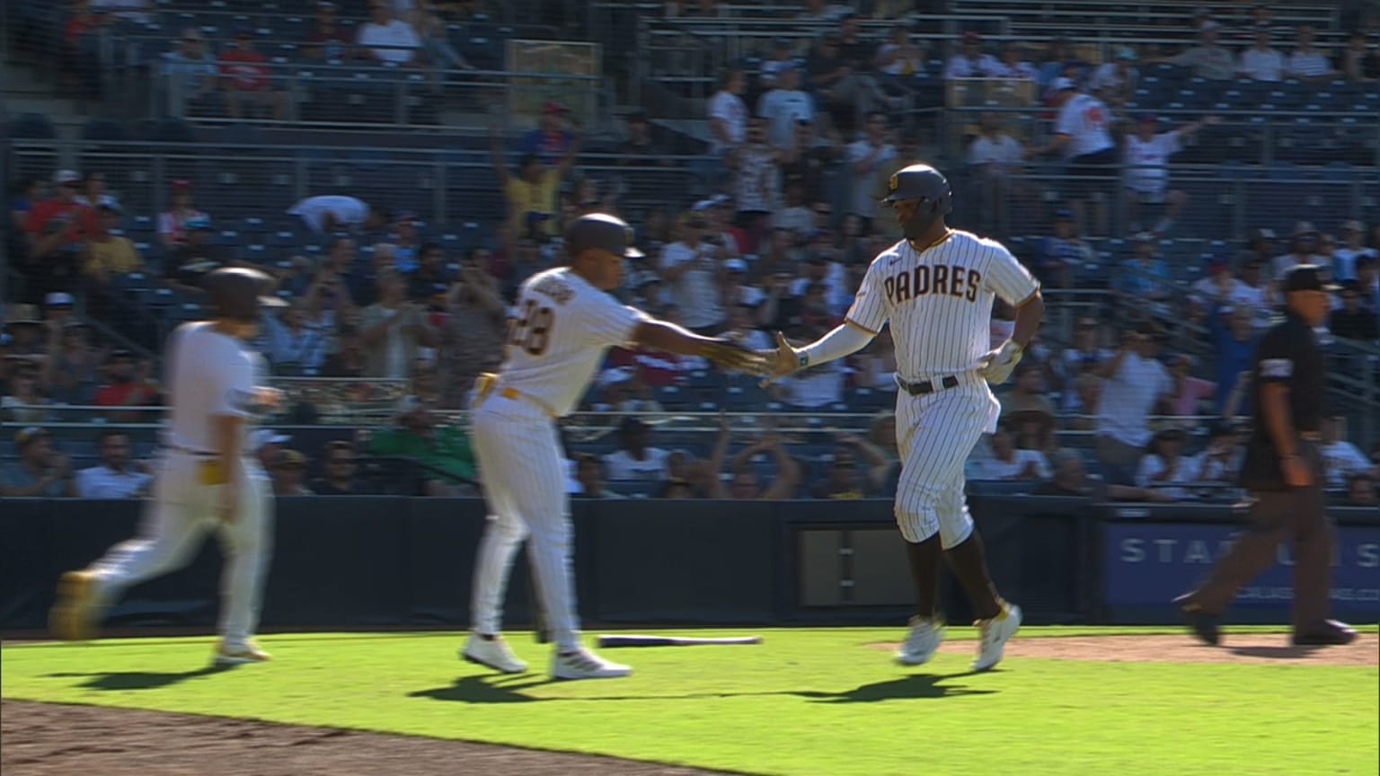 Garrett Cooper hits an RBI single in the 9th inning | 09/06/2023 | San ...