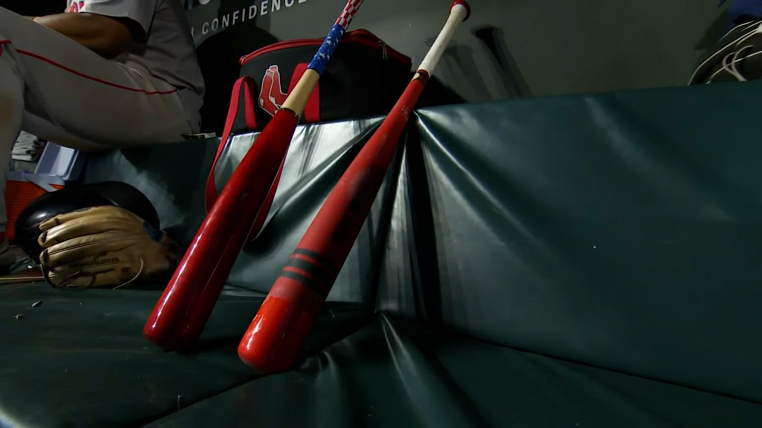 Red Sox show off their crayon bats | 08/16/2024 | Boston Red Sox