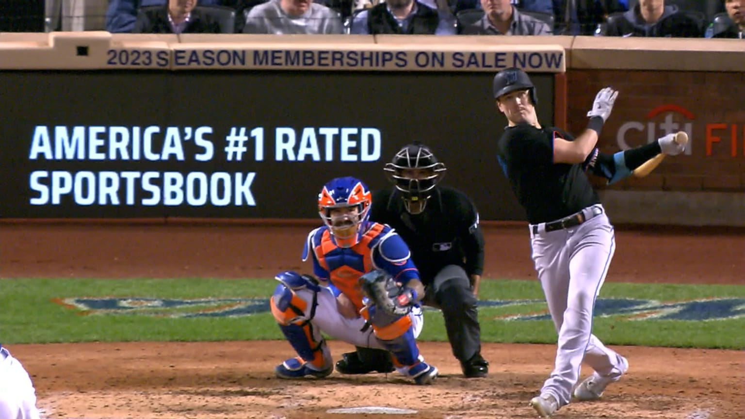 Brian Anderson belts an RBI double over Canha's head | 09/28/2022 ...