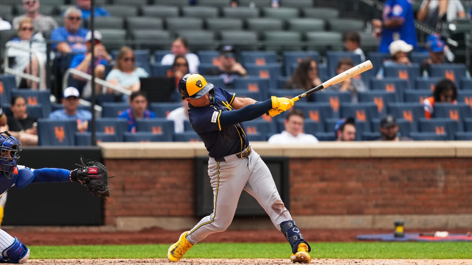 Isaac Collins goes 4-for-4 with a homer vs. Mets | 07/02/2025 | MLB.com