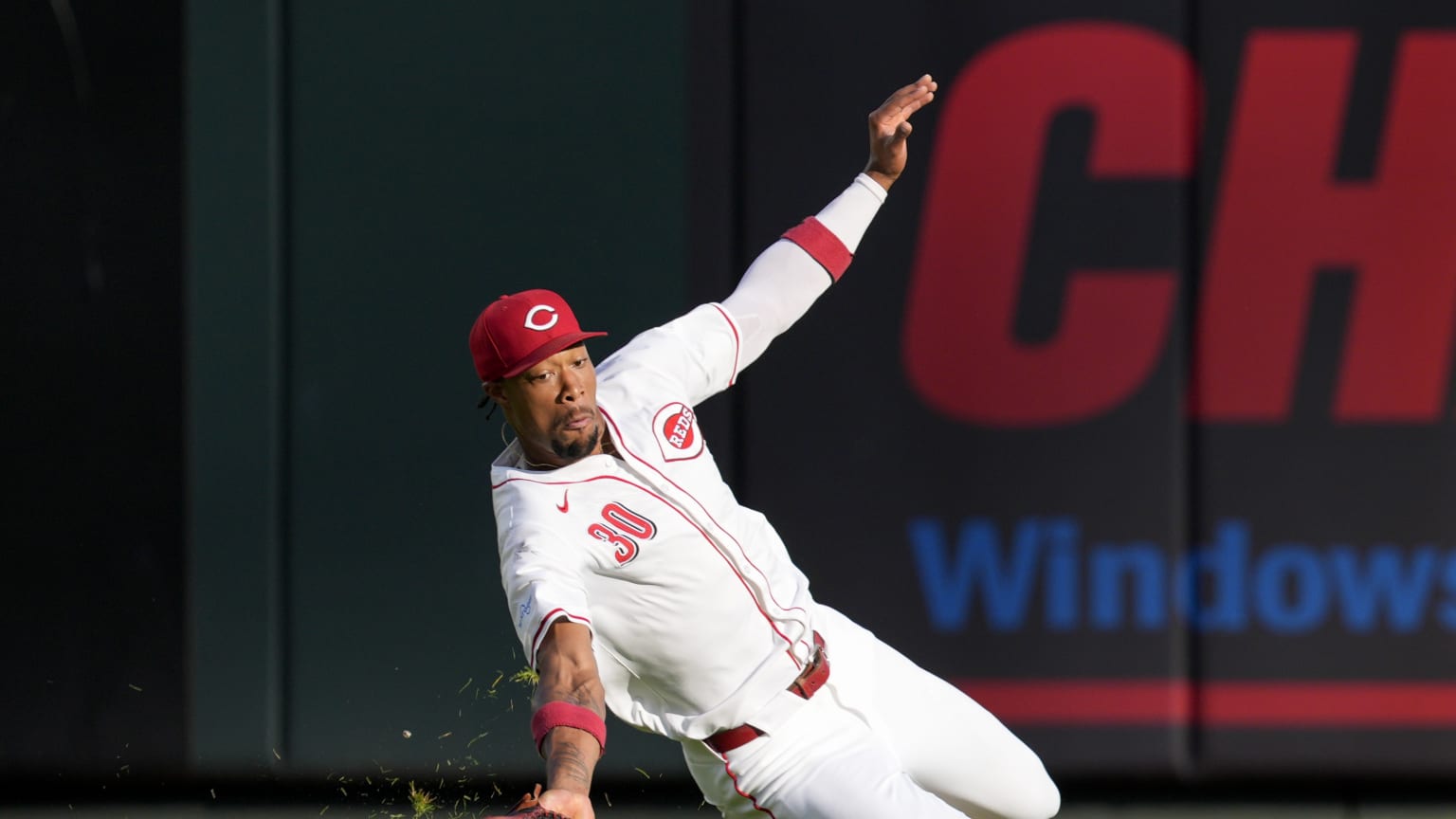 Will Benson's sliding catch | 07/08/2024 | Cincinnati Reds