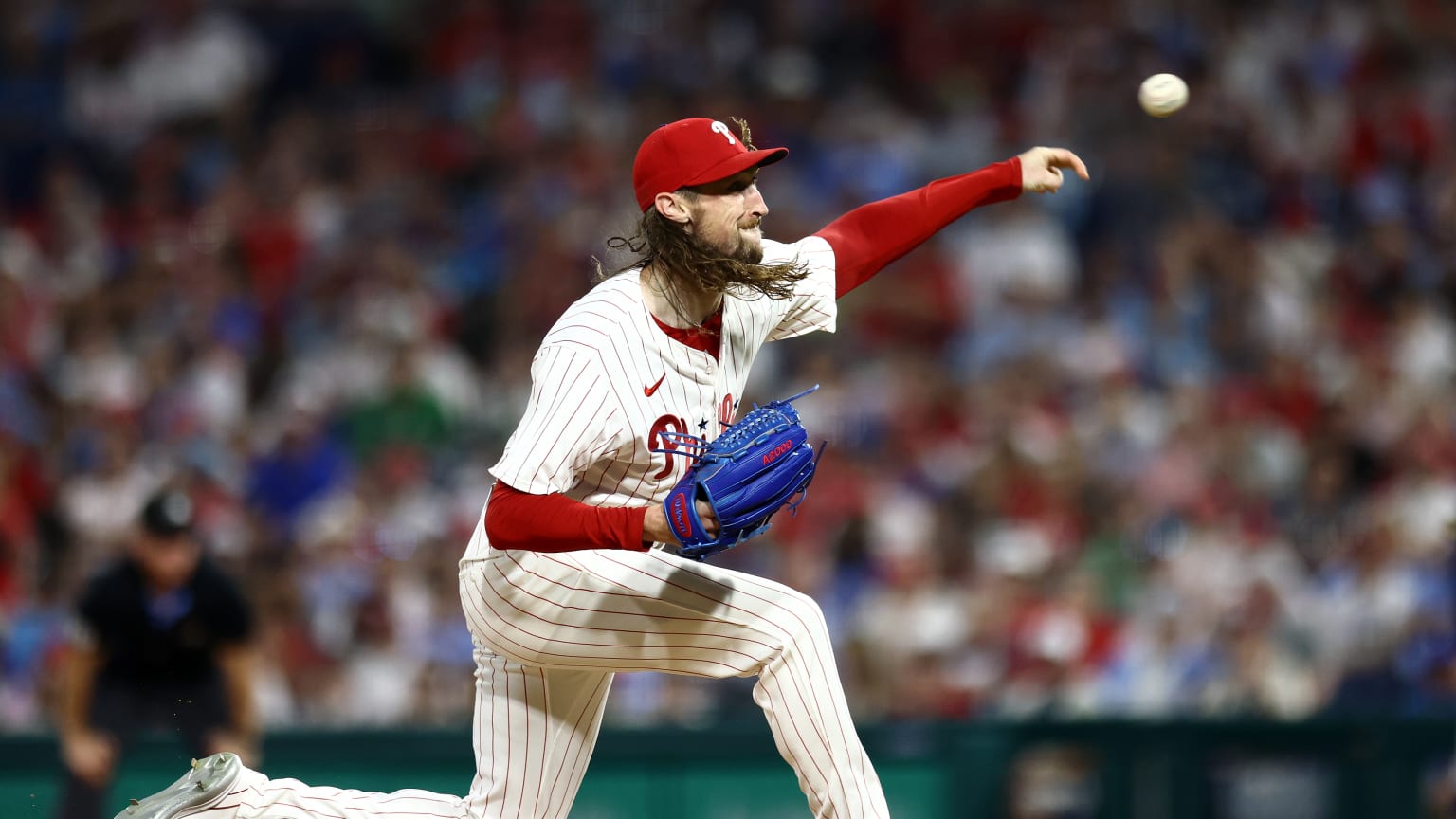 Matt Strahm induces fly ball, escapes jam | 06/04/2024 | Philadelphia ...