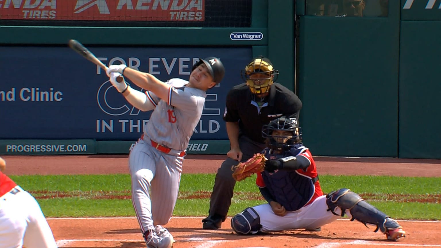 Tanner Bibee strikes out Alan Roden | 08/02/2025 | Cleveland Guardians