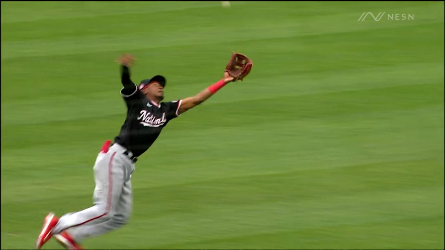 Darren Baker makes a diving play | 03/02/2024 | MLB.com