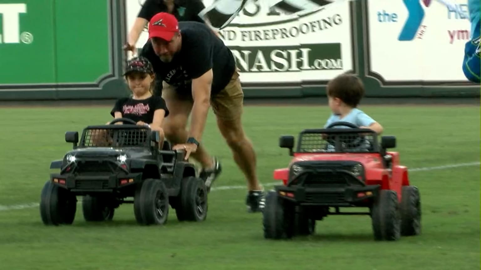 Babies race to the finish line in Richmond | 09/09/2023 | MLB.com