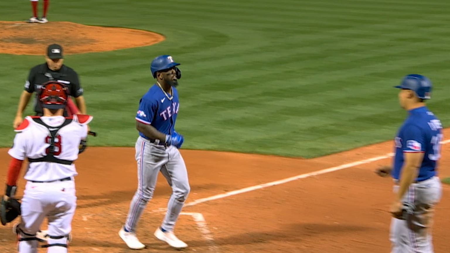 Adolis García hammers a two-run jack to left field | 09/01/2022 | Texas ...