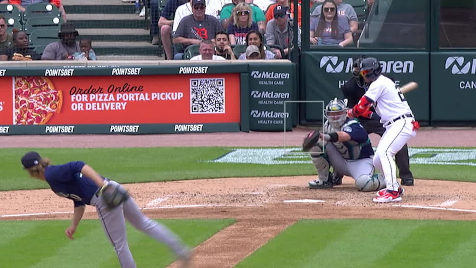 Bryce Miller freezes Javier Báez for a strikeout | 05/13/2023 | Seattle ...