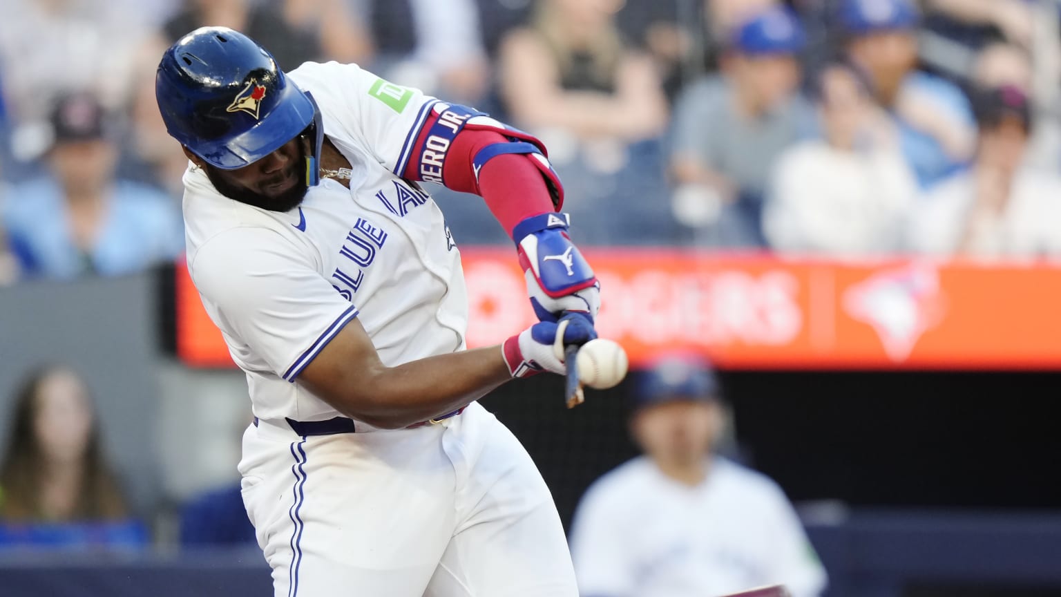 Vladimir Guerrero Jr.'s RBI double | 06/27/2024 | Toronto Blue Jays
