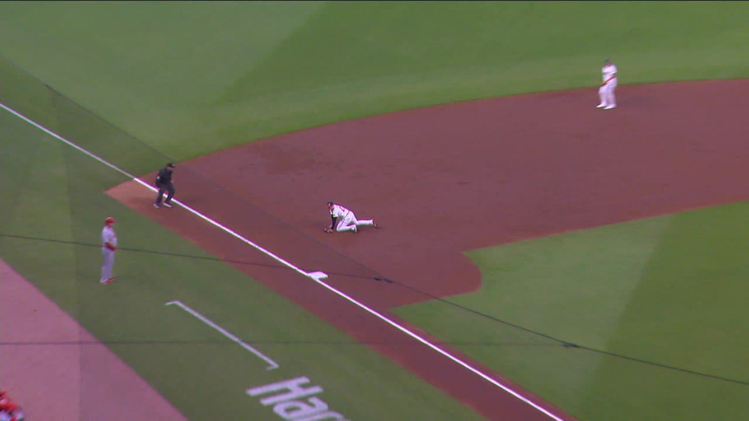 Austin Riley's amazing catch | 04/22/2025 | Atlanta Braves