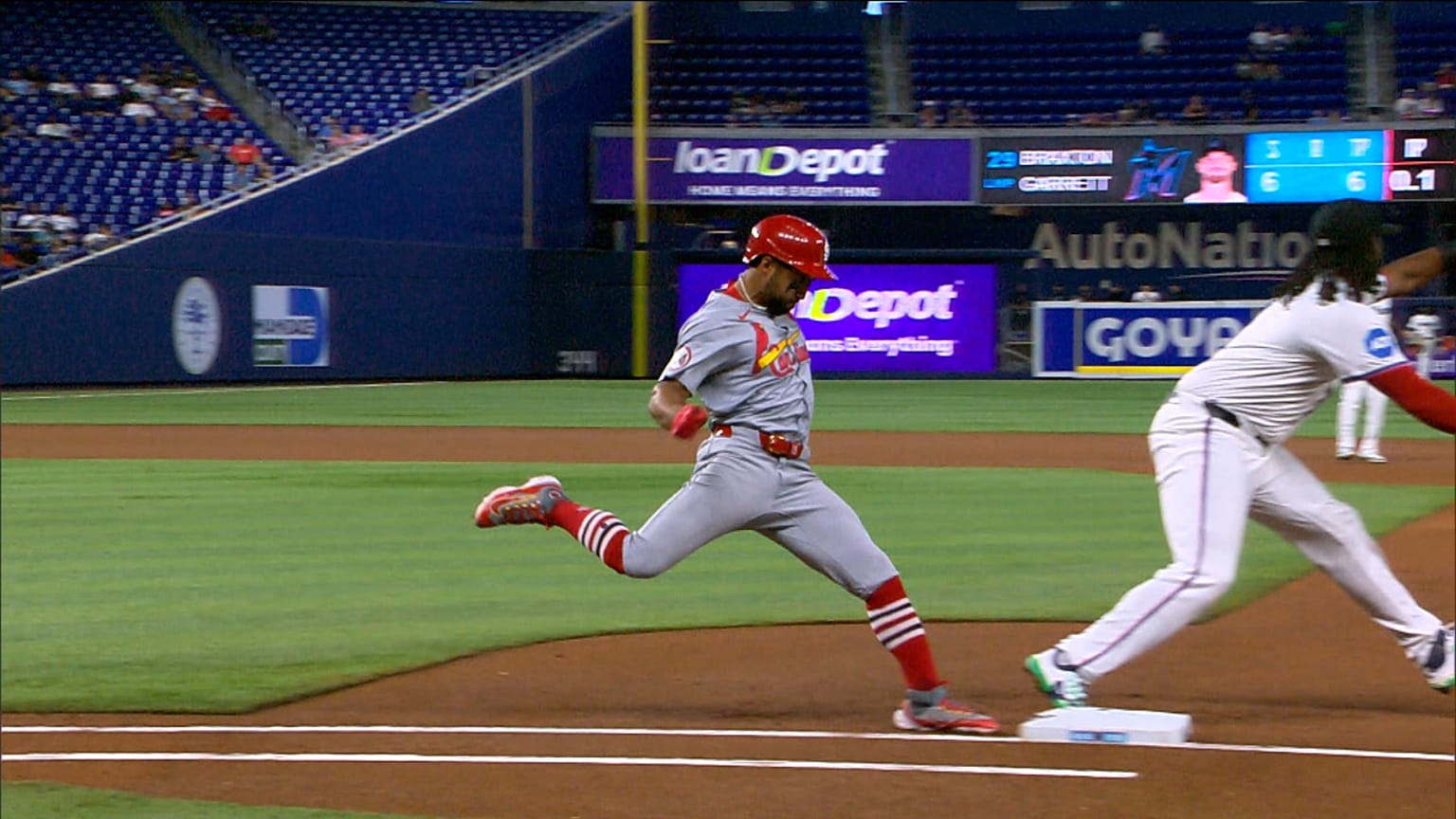 Tim Anderson throws out José Fermín at first | 06/17/2024 | Tampa Bay Rays