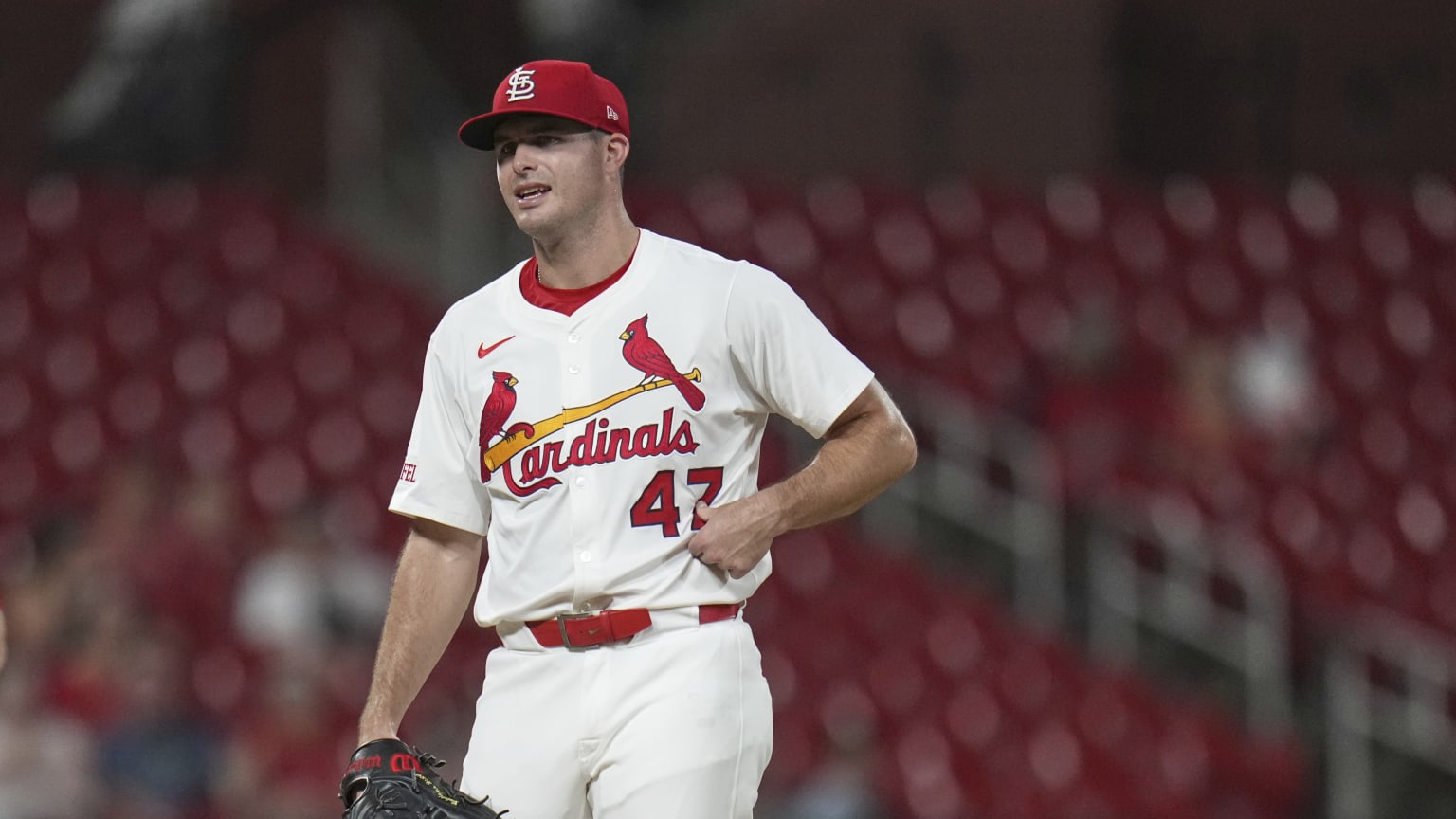 John King leaves with an apparent injury | 07/29/2025 | Miami Marlins